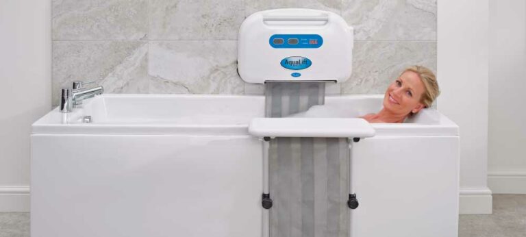 Bath lifts vs Walk in Showers For Older People – AquaLift